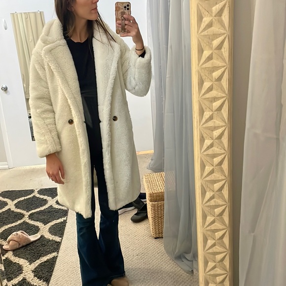 Jackets & Coats | White Fur Peacoat | Poshmark